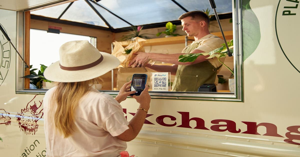 How QR Payment Codes Work & How to Create Them | PayPal US