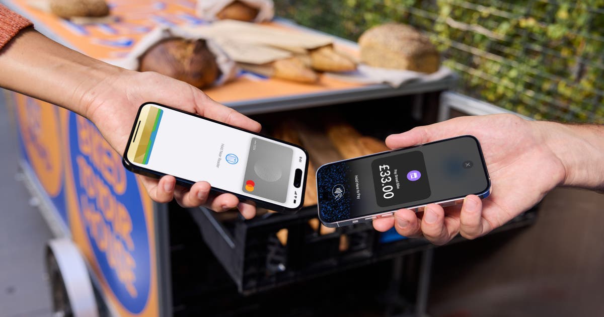 iPhone Contactless Payment: Tap to Pay Setup Guide | PayPal UK