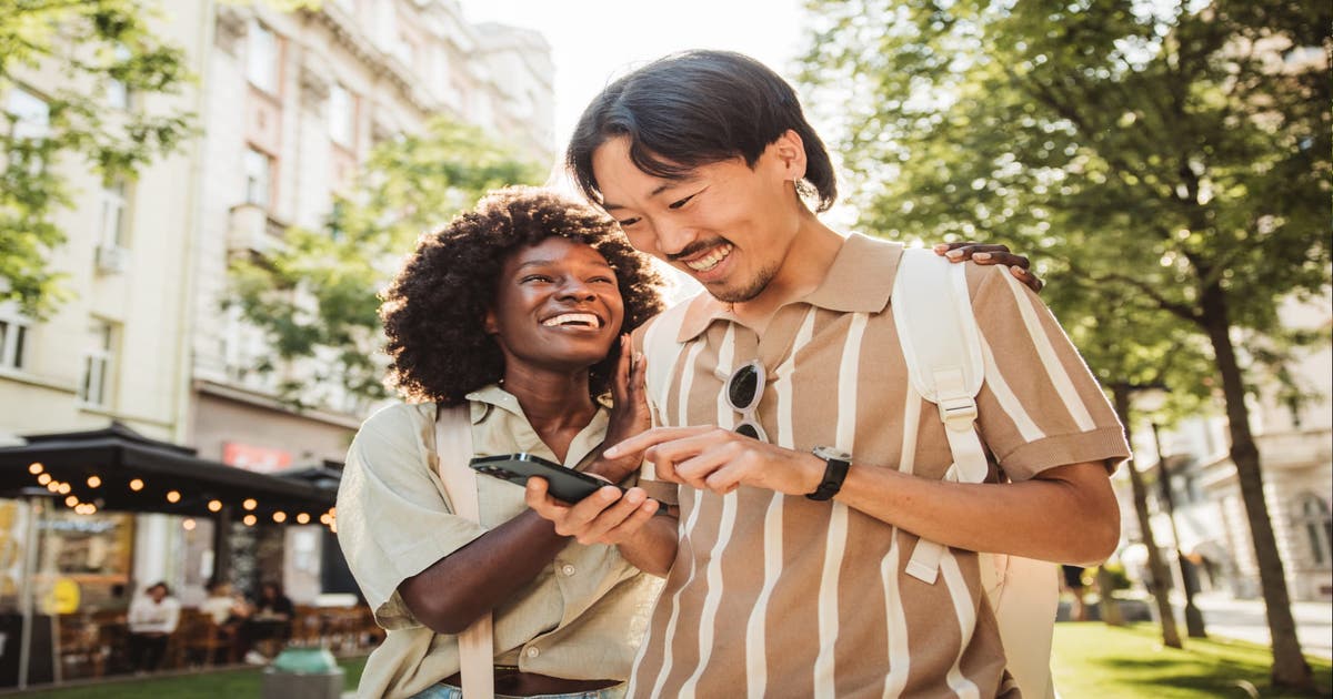 A simple guide to ACH vs. wire transfers: 9 key differences | PayPal US